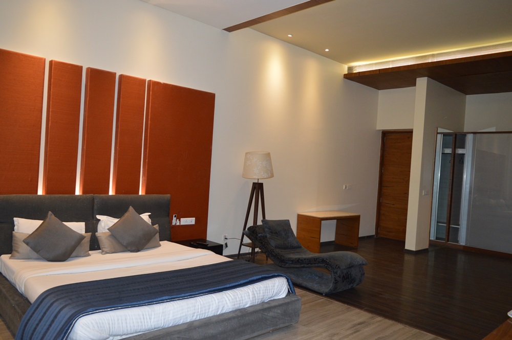 HEIGHTENED HOSPITALITY - Welcome To Iscon Platinum – Ahmedabad’s iconic ...